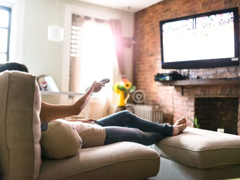 How to Find The Optimal TV Viewing Distance - 2024 Guide