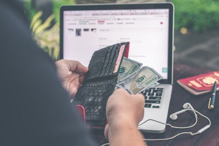 4 Useful Tips to Cut Down Your Internet Bill