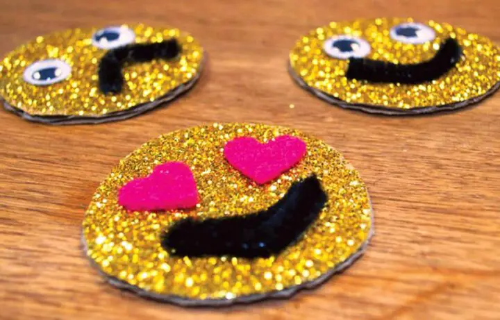 9 Essential Tips & Tricks for Crafting with Glitter