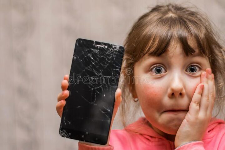 6 Genius Things You Can Do With Your Broken Mobile Phone - 2024 Guide