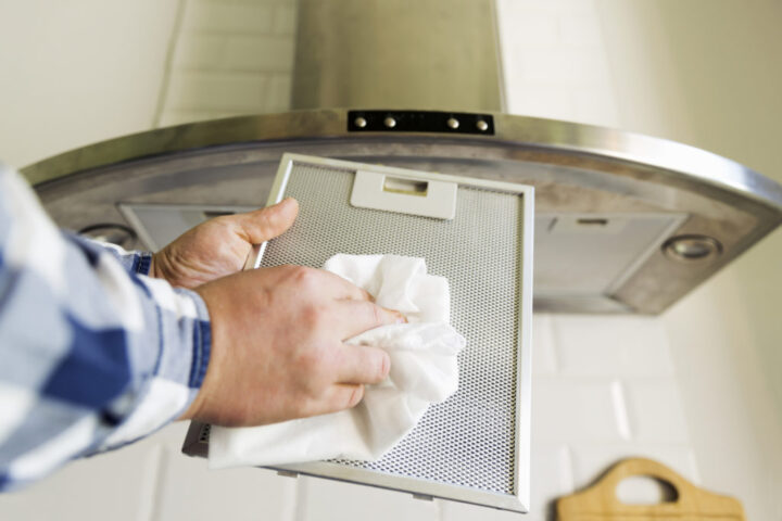 6 Helpful Kitchen Hood Cleaning Tips To Try in 2024