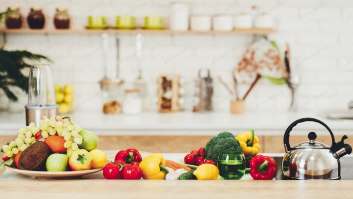 What Are the Easiest Ways To Decorate a Kitchen