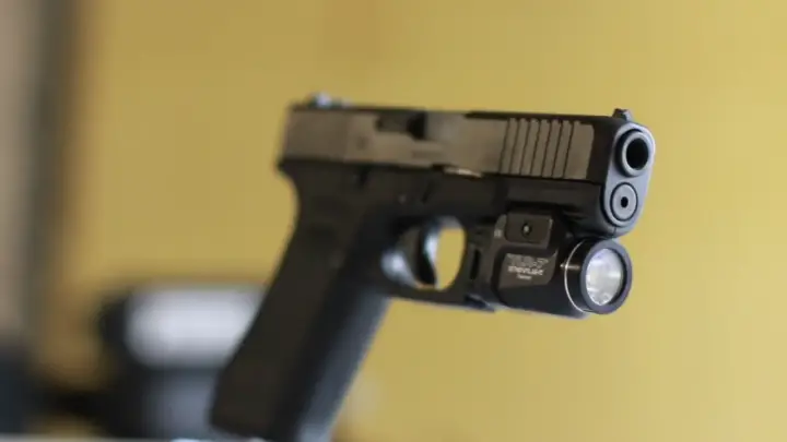 10 Best Glock Light Laser Combo 2024 - Sights for Precision