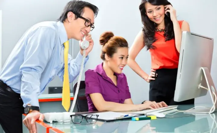 12 Reasons to Use a Business Translation Service