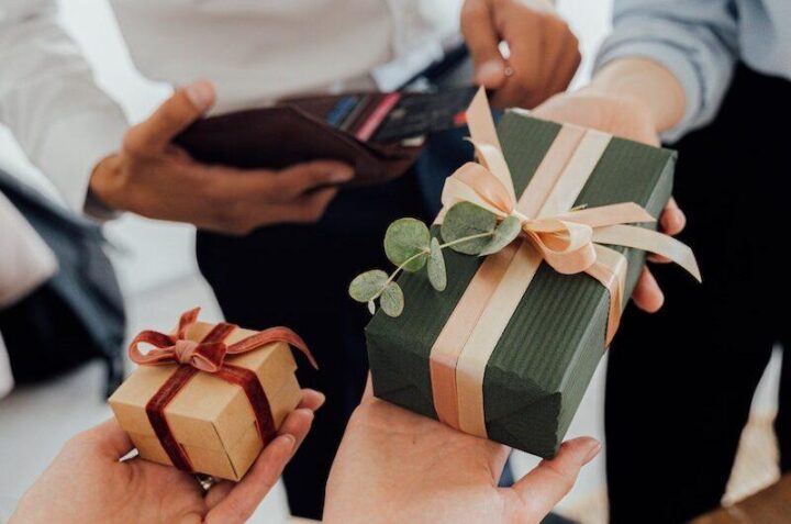 Business Gift-Giving Etiquette: A Brief Guide